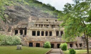 List of the 14 Most Beautiful Buddhist Caves in India