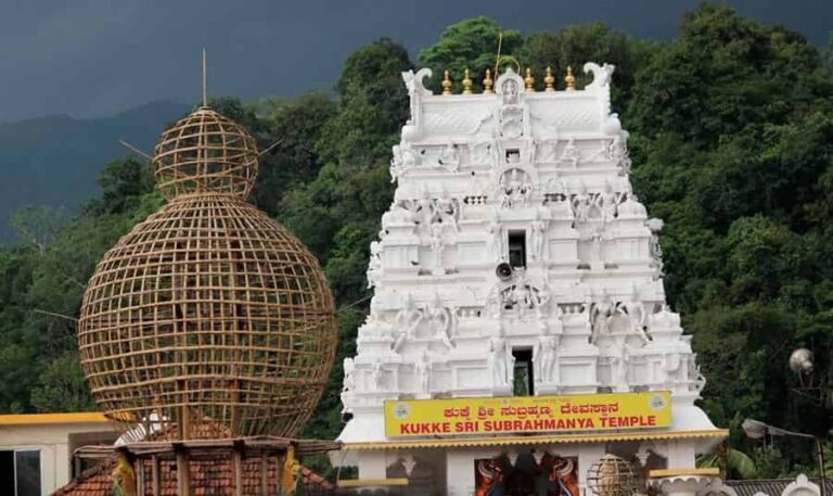 25 Popular Hindu Temples to Visit in South India
