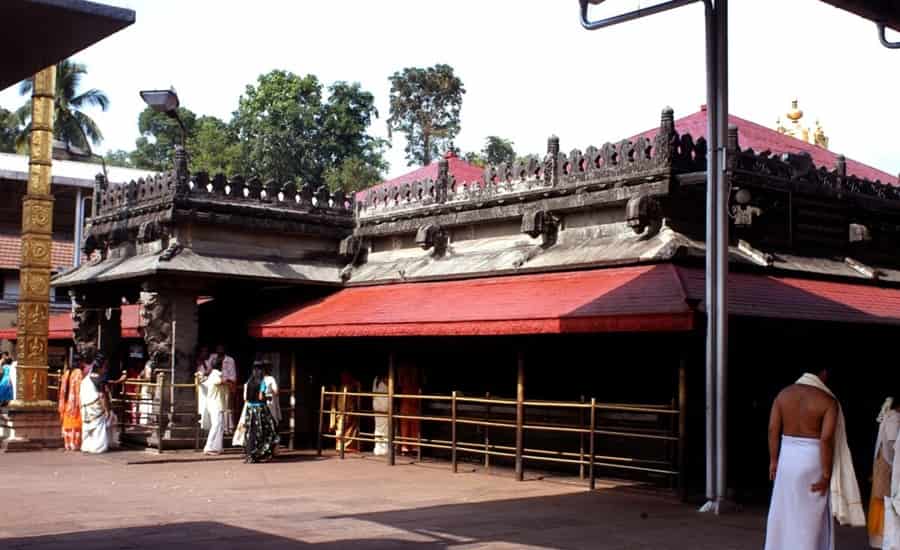 25 Popular Hindu Temples to Visit in South India