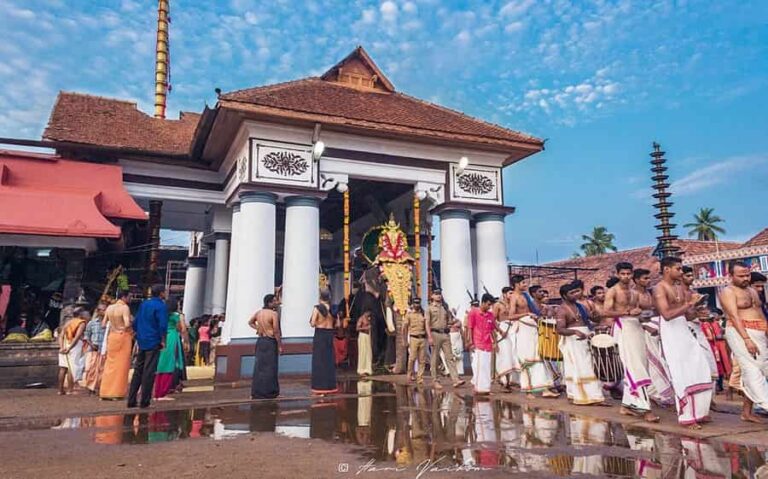 25 Popular Hindu Temples to Visit in South India