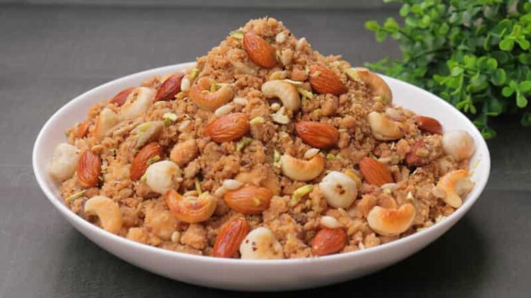 22 Best Warming Winter Foods You Must Try in India